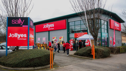 Jollyes opens 4,400sq ft store in Peterborough | Pet Business World