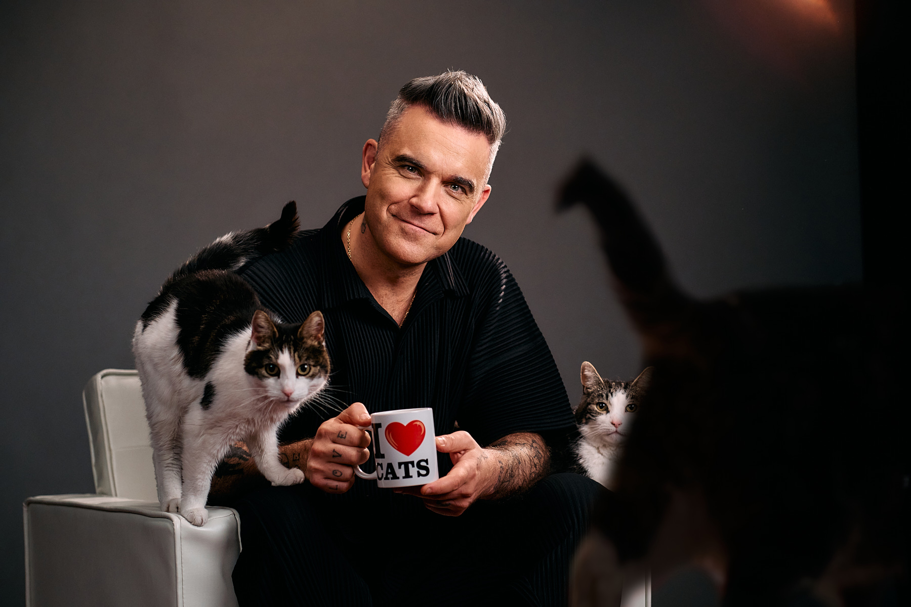Robbie Williams records new track for Felix | Pet Business World